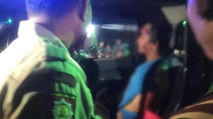 Kepergok Curi Besi, Maling di Tuban Babak Belur Dihajar Massa, Sempat ... Kepergok Curi Besi, Maling di Tuban Babak Belur Dihajar Massa, Sempat ...
