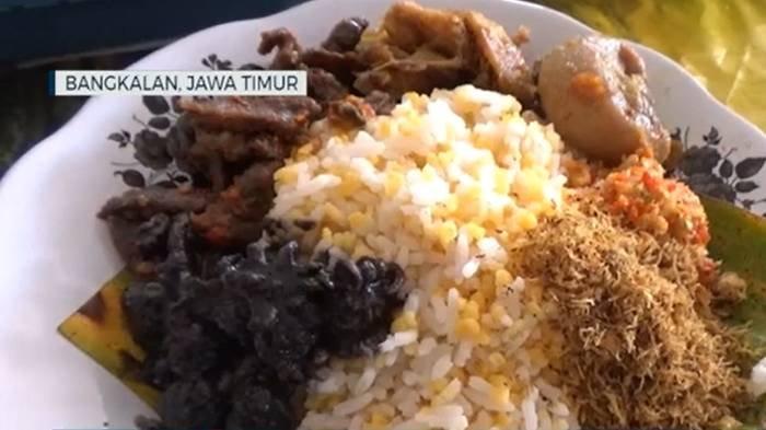 Rekomendasi Kuliner Madura, Nasi Jagung Babat Esoh yang Gurih, Soto ...