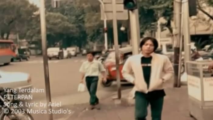 Lirik dan Chord Gitar Yang Terdalam - Peterpan, Kunci C: Kau Telah ...
