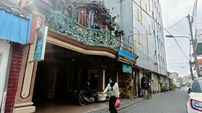 UMKM Dolly Kini Bisa Selesaikan Ribuan Sandal Hotel dan Penuhi ...