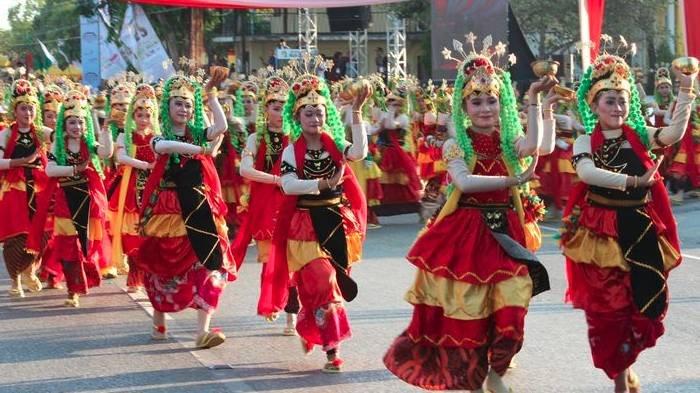 Tari Blandaran dan Tari Muang Sangkal, Simak Asal-usul dan Ciri Khasnya ...