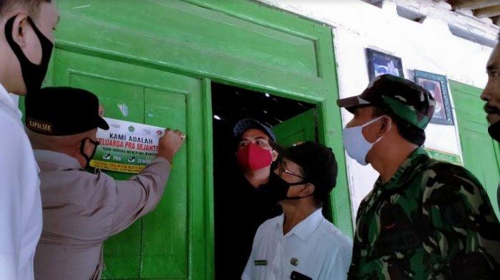 Penempelan Label Keluarga Pra Sejahtera PKH di Pamekasan di Atas 85 % ...