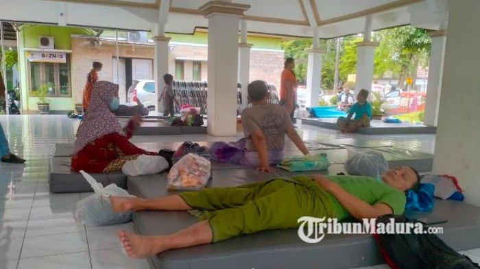 Pamekasan Call Care Gerak Cepat, Bantu 13 Korban Banjir Mengungsi di Rumah Dinas Wakil Bupati ...