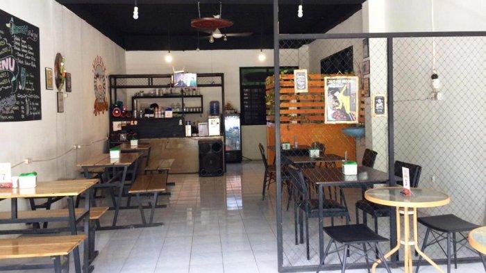 TRIBUNWIKI: Ini Daftar Menu di Warung Ayangbeb di Jl Daeng Tata ...