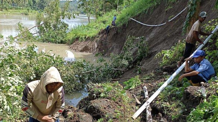 BREAKING NEWS: 10 Pipa PDAM Sinjai Sulsel Putus Akibat Longsor - Tribun ...