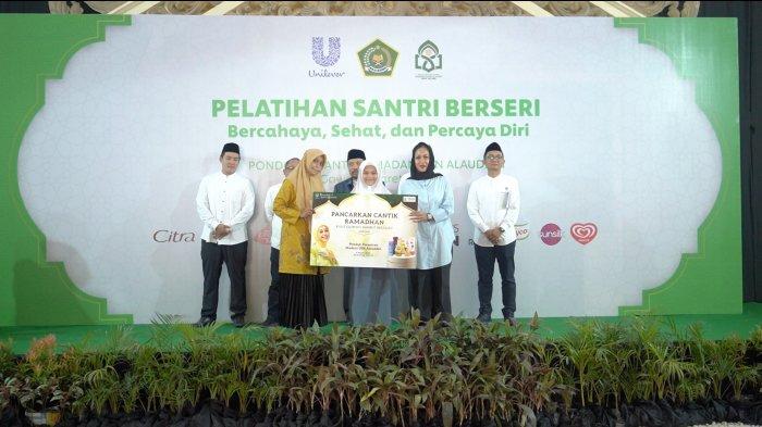 AksiCantik Sambangi Pondok Pesantren Madani UIN, Anggu Batary Hingga ...