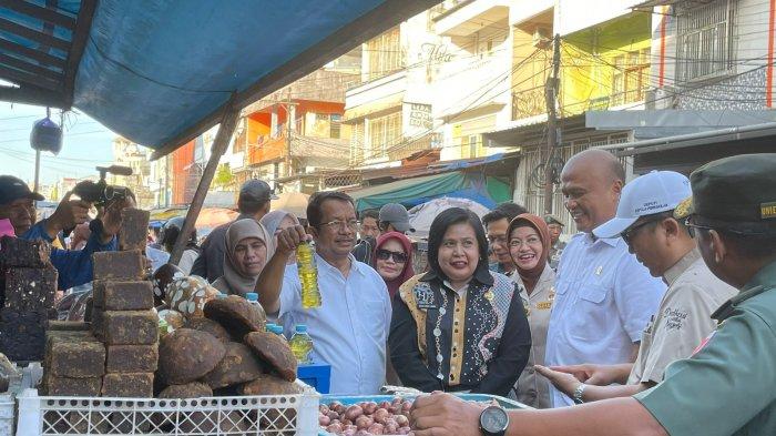 Hasil Sidak KPPU RI di Pasar Terong Makassar, Bawang Merah Rp45 Ribu Per Kg Telur Rp53 Ribu/Rak ...