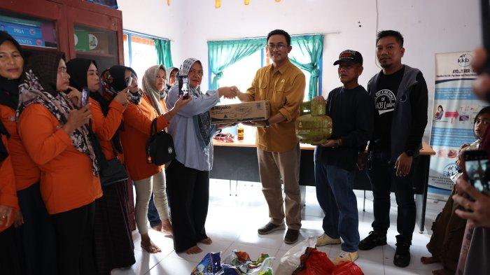 Hasil Penggalangan Dana Pegawai, BKKBN Sulsel Salurkan Bantuan untuk Korban Bencana di Luwu ...