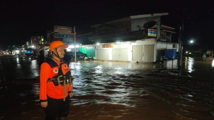Dua Kecamatan di Luwu Diterjang Banjir, Ratusan Rumah Warga Terendam, Tinggi Air Mencapai 1,5 ...