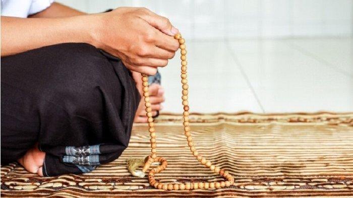 Bacaan Dzikir dan Doa Setelah Shalat Wajib 5 Waktu - Tribun-timur.com