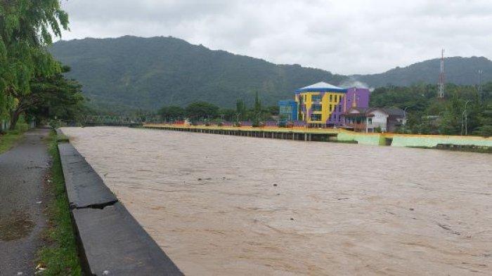 Kepala BPBD Enrekang Imbau Warga Waspada Longsor dan Banjir - Tribun-timur.com