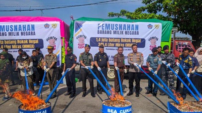 Bea Cukai Parepare Musnahkan Rokok dan Miras Ilegal Senilai Rp1,2 Miliar - Tribun-timur.com