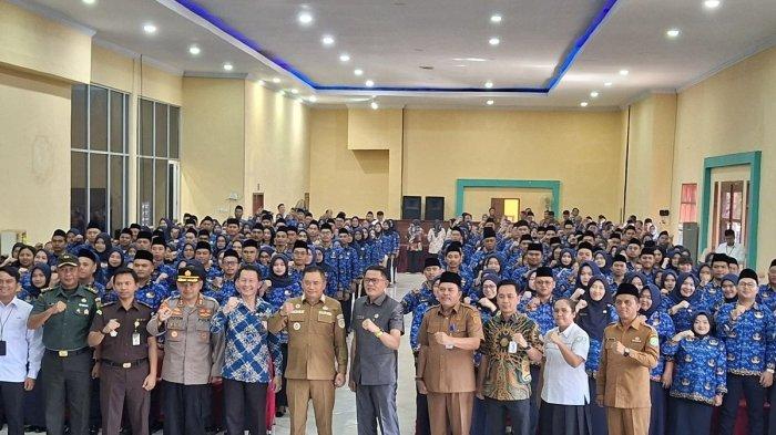 Rekam Jejak Rachmat Riyanto Bupati Bengkulu Tengah Wajibkan ASN ...