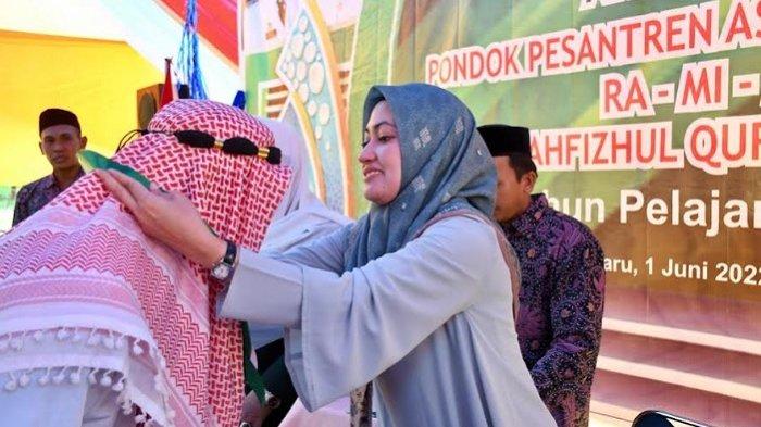 Ponpes As'adiyah Belawa Baru Wisuda 300 Santri, 4 Orang Hafidz - Tribun-timur.com