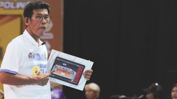 Sosok Chamnan Dokmai, Pelatih Berpengalaman Proliga Bisa Pupus Harapan Megawati Juara Proliga ...
