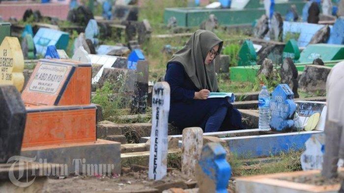 Bacaan Doa Ziarah Kubur Tulisan Arab dan Latin serta Terjemahan ...