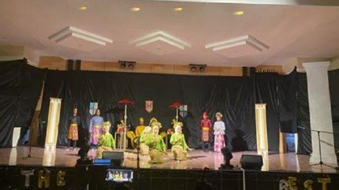 Drama Teatrikal Berbahasa Inggris Meriahkan BSI Student Show Mahasiswa ...