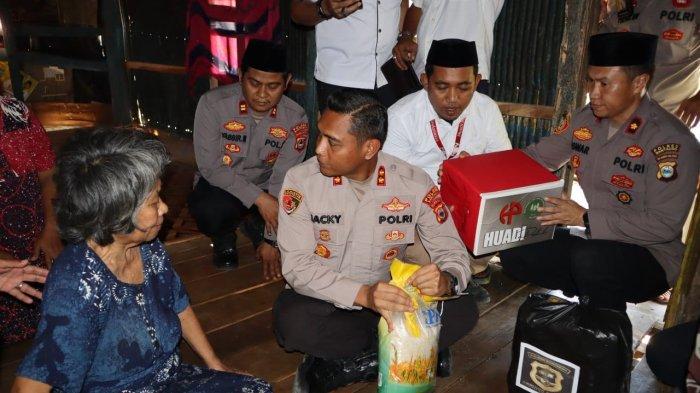 Bantu Warga di Tiga Desa, Camat Eremerasa Bantaeng: Terima Kasih Huadi Group - Tribun-timur.com