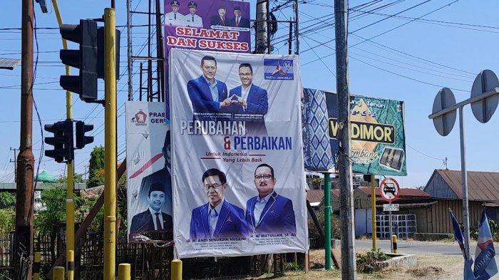 Baliho Anies-AHY Masih Terpajang 'Mesra' di Sengkang, Ketua Demokrat Wajo: Tunggu Perintah DPP ...