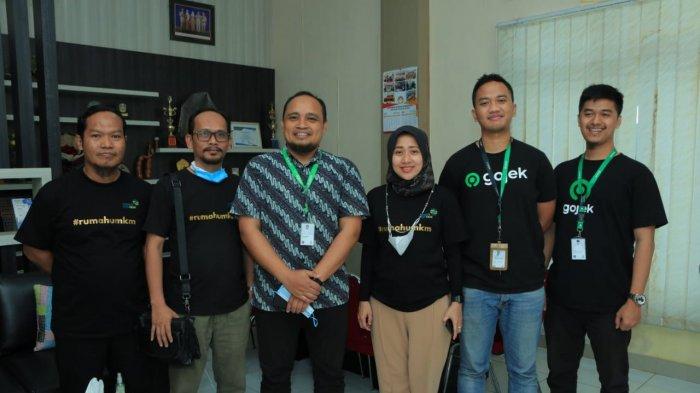 Kementerian Koperasi dan UKM Tunjuk Gojek Sebagai Solusi UMKM Bangkit ...