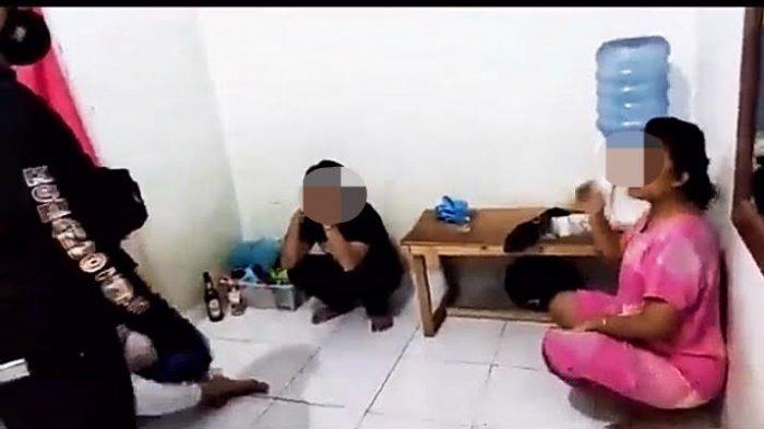 Video: Satpol PP Tana Toraja Gerebek Pasangan Bukan Suami Istri saat Asyik Berduaan di Kamar Kos ...