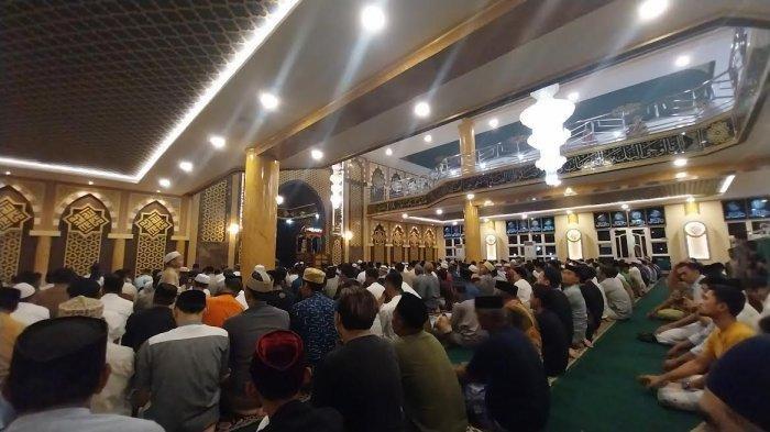 Niat Sholat Tarawih dan Witir Malam Ini, Lengkap Tulisan Arab dan Latin ... Niat Sholat Tarawih dan Witir Malam Ini, Lengkap Tulisan Arab dan Latin ...