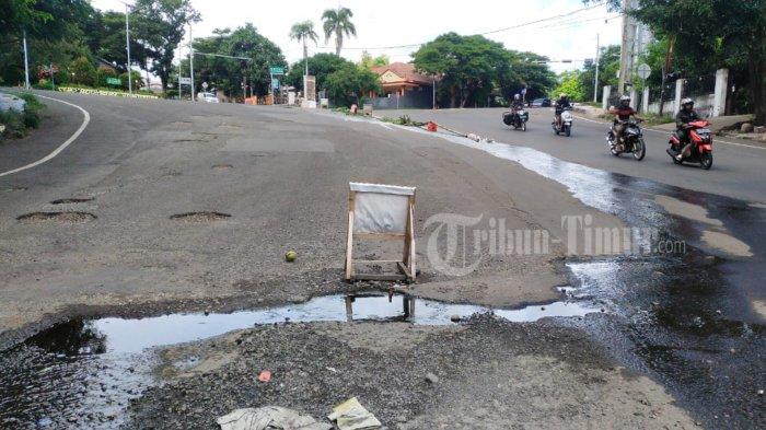 Respon Keluhan Warga, Pj Bupati Jeneponto Surati BBPJN Perbaiki Jalan Rusak Simpang Lima Tamtur ...