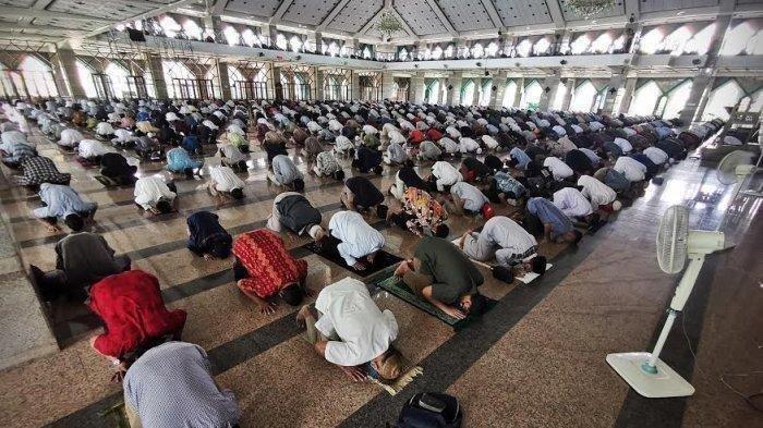 Jadwal Sholat Jumat Hari Ini 1 Juli 2022: Niat, Tata Cara, Bacaan ...