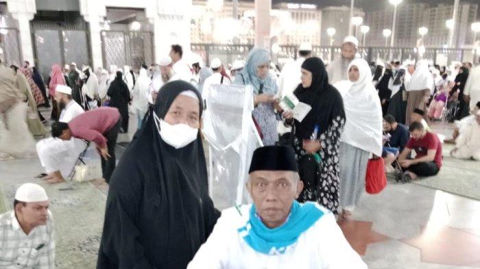 Permintaan Terakhir Selamet Jamaah Haji Maros, Foto Bareng Istri ...