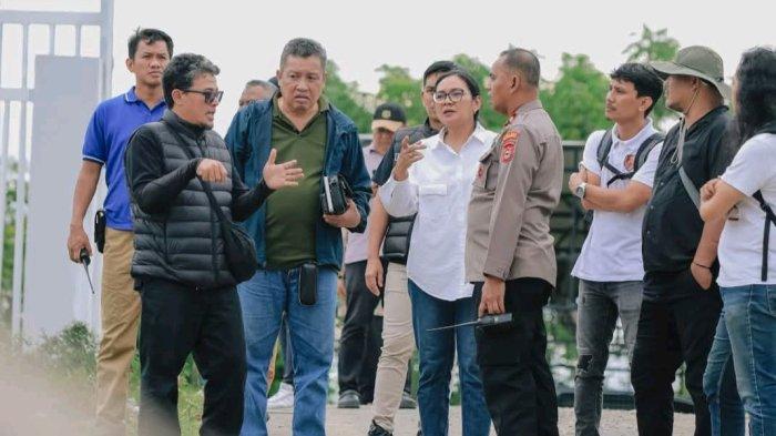 823 Personel Gabungan Amankan Laga PSM Makassar vs CAHN FC - Tribun ...