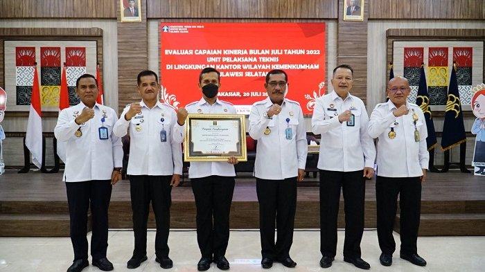 10 UPT Dapat Penghargaan dari Kepala Kanwil Kemenkumham Sulsel atas Capaian Kinerja Anggaran ...