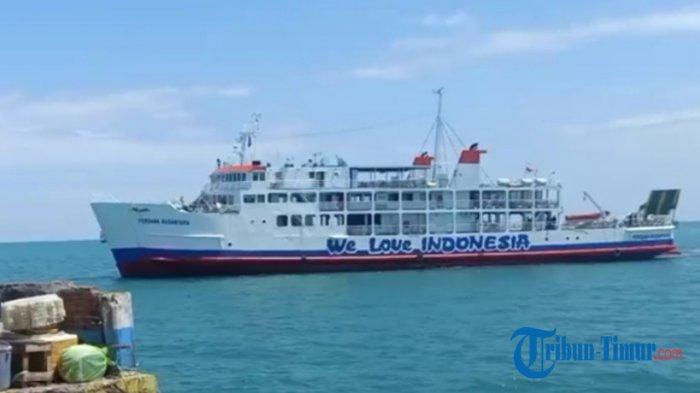 Penyeberangan Kapal di Pelabuhan Bajoe Bone Ditunda Akibat Cuaca Buruk ...