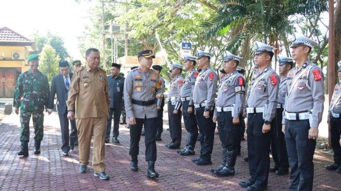 Tips Menempuh Perjalanan Arus Balik Lebaran ala Kapolres Luwu AKBP ...
