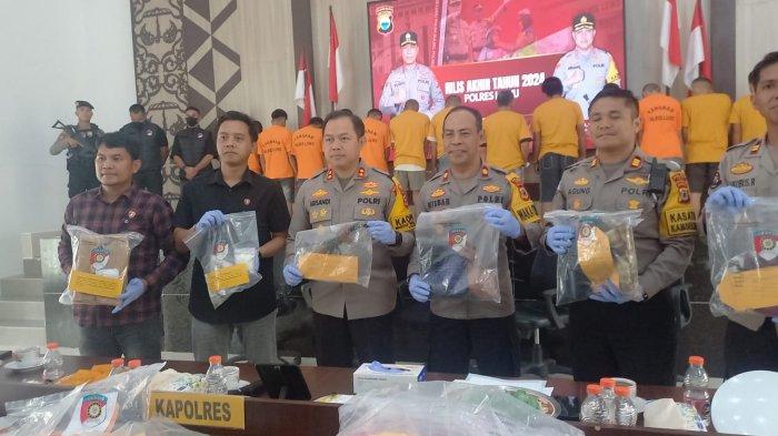 Polres Luwu Gagalkan Peredaran 433 Gram Sabu Sepanjang 2024, Ada Jaringan Lintas Negara - Tribun ...