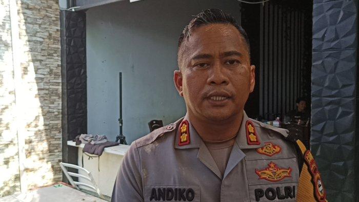 Kantor Desa Maroneng Pinrang Dibakar OTK, AKBP Andiko Wicaksono: Kami Menunggu Laporan - Tribun ...