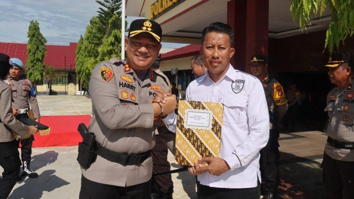 44 Personel Polres Sinjai Terima Penghargaan - Tribun-timur.com