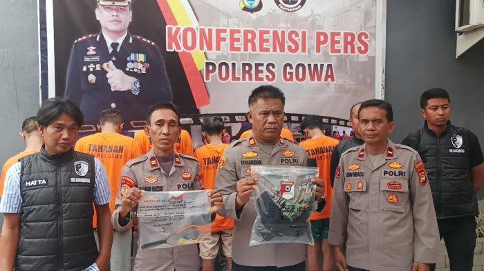 Siapa Pelaku Utama? Ini Peran 6 Pria Busur-Keroyok Rian hingga Tewas di ... Siapa Pelaku Utama? Ini Peran 6 Pria Busur-Keroyok Rian hingga Tewas di ...