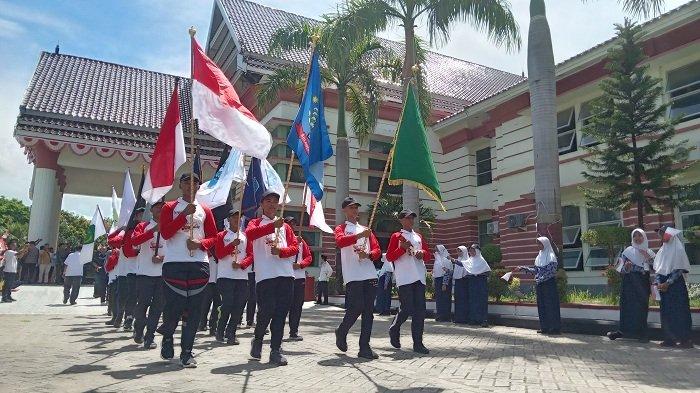 Bupati Jeneponto Lepas Peserta Kirab Pelajar Andalan - Tribun-timur.com