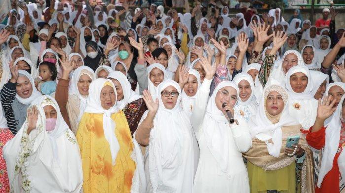 Emak-emak di Bone Dukung Ganjar Pranowo Presiden 2024, Terbukti Dorong Kemandirian Ekonomi ...