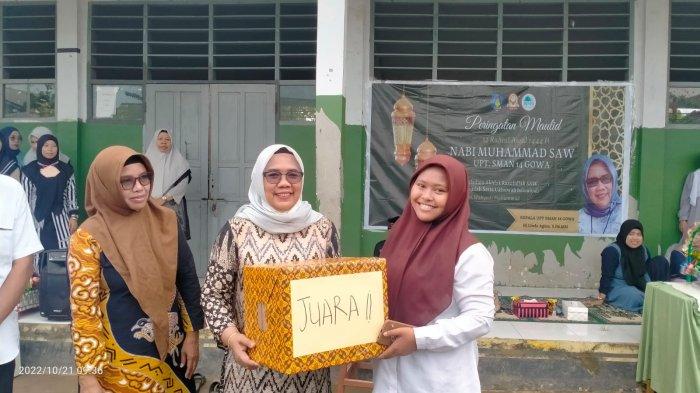 Rintik Hujan tak Halangi Khidmatnya Peringatan Maulid SMAN 14 Gowa ...
