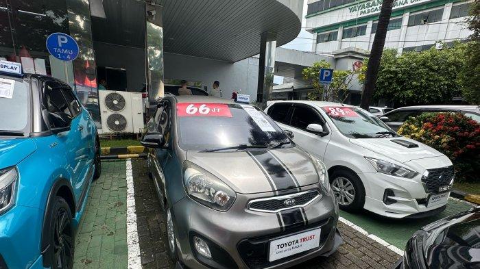SPV Toyota Trust beri Tips Kenali Ciri-ciri Mobil Bekas Banjir, Cek ...