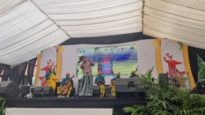Serunya Pagelaran Musik Langgam di Festival Budaya Benteng Somba Opu - Tribun-timur.com