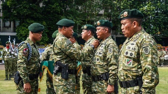 Pangkostrad Letjen TNI Mohamad Hasan Pimpin Sertijab Pejabat Tinggi ...