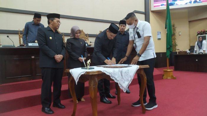 Diperingati DPRD, Pemkot Makassar Segera Tender Dini Proyek Strategis ... Diperingati DPRD, Pemkot Makassar Segera Tender Dini Proyek Strategis ...