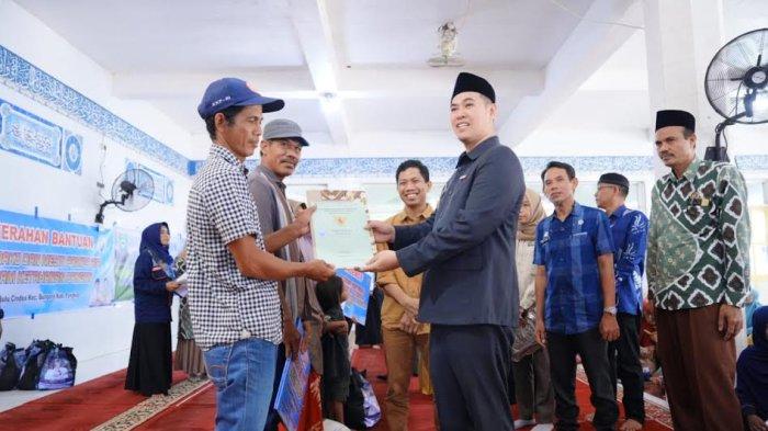 Bupati Pangkep Bagikan 288 Sertifikat Tanah di Desa Bulu Cindea - Tribun-timur.com