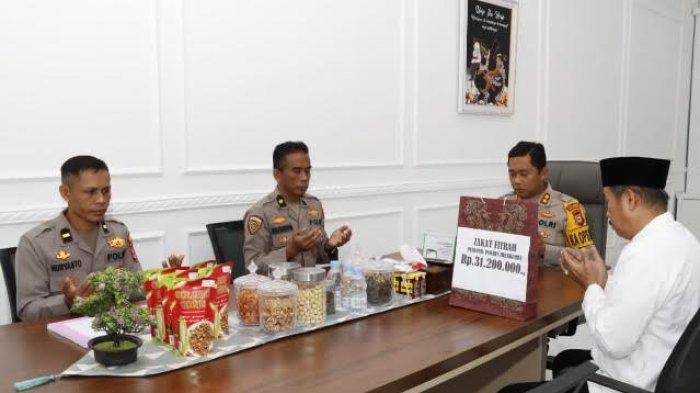 618 Personel dan 6 ASN Polres Bulukumba Bayar Zakat Lewat Baznas ...