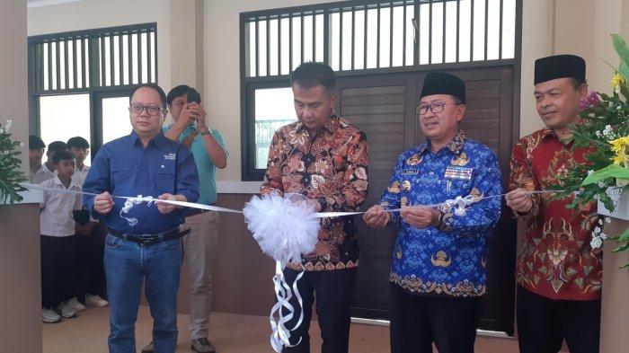 YDKK Resmikan Gedung PKBM Sarbini & Mulai Pembangunan Proyek Penyedia ...