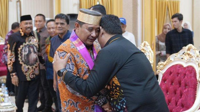 Bahtiar Baharuddin Pulang Kampung ke Bone untuk Mappatabe', Disambut ...