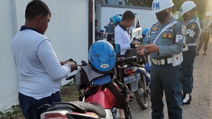 Foto: Pomal Lantamal VI Makassar Gelar Operasi Penegakan Ketertiban ...