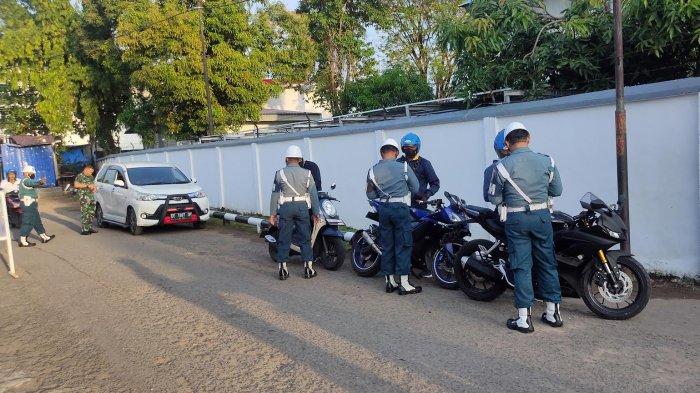 Foto: Pomal Lantamal VI Makassar Gelar Operasi Penegakan Ketertiban ...